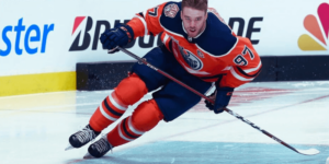 What Stick and Curve Does Connor McDavid Use?